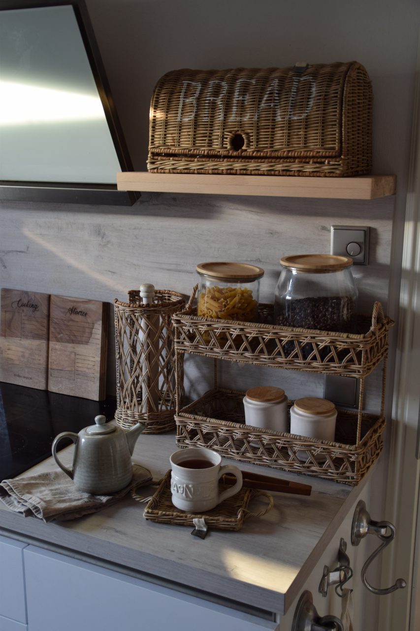 Rattan Regal - Elas Dekoideen